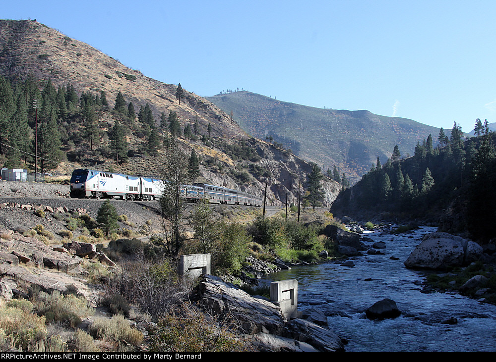 Amtrak 95 and 42 Lead Tr #6, the EB California Zephyr Along the Truckee River